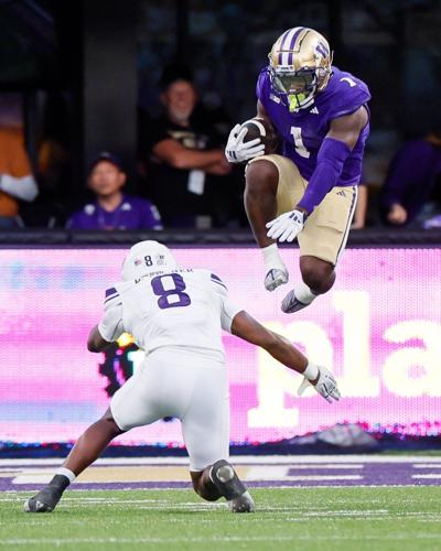 Air Jonah: Coleman takes flight, shows off hands in Huskies’ win | UW ...