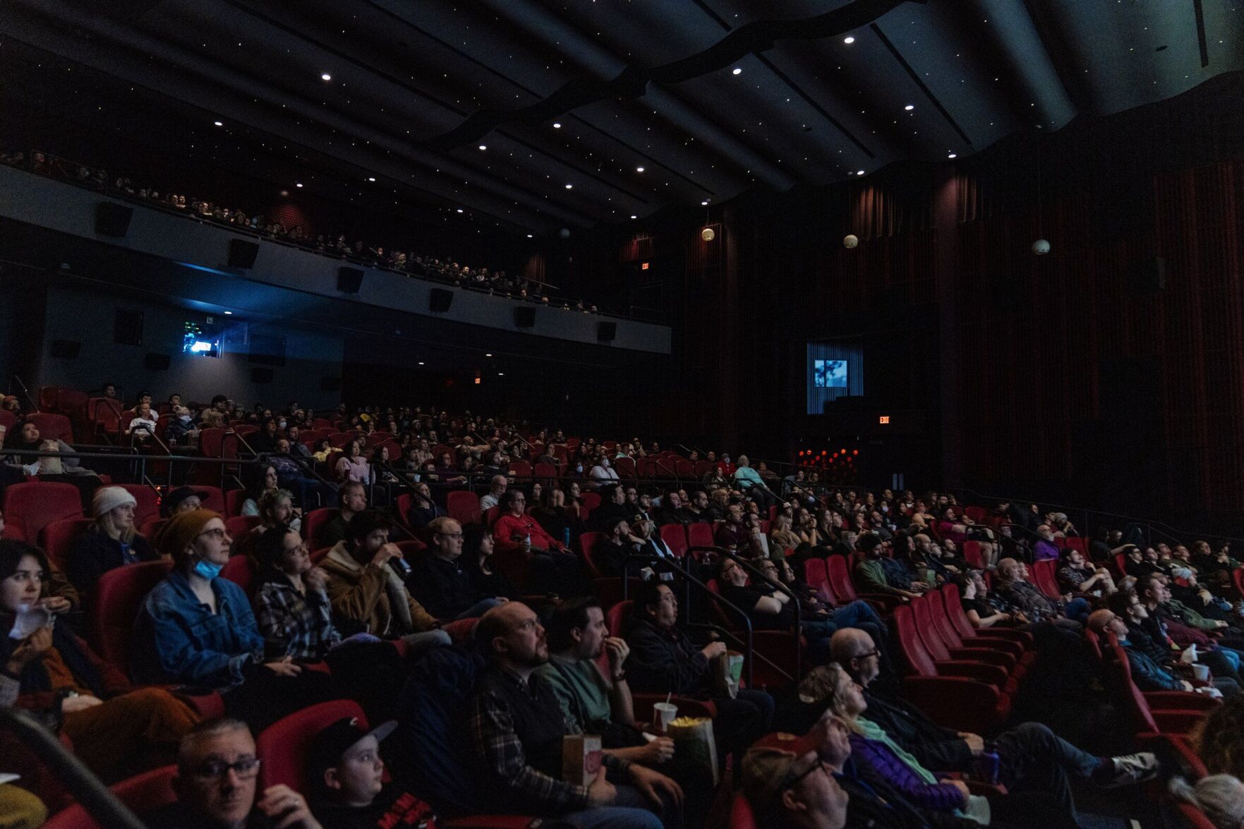 WA movie theaters must offer open caption screenings, per new law ...