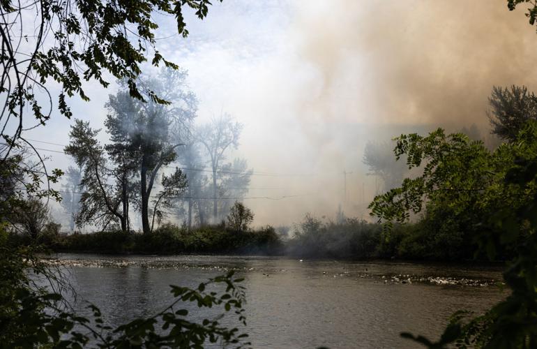 Firefighters respond to wildfire near Harlan Landing in Yakima ...
