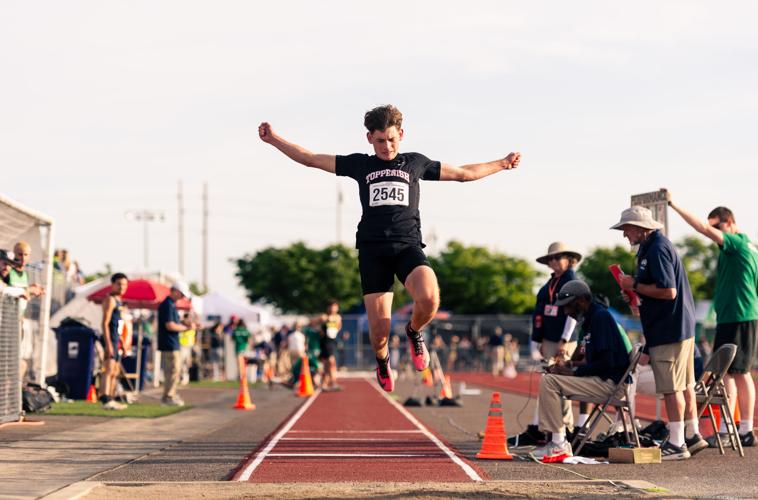 State track: Selah's Chloe Myers defends discus title on first day in ...