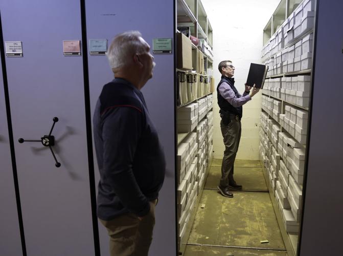 Police volunteers make renewed effort to solve cold case murders in Yakima | Crime And Courts ...