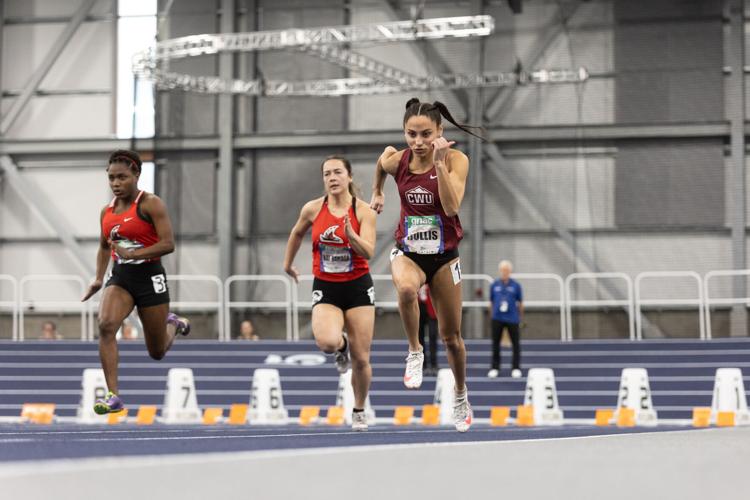 E'lexis Hollis rewriting CWU's sprint records | CWU Sports ...