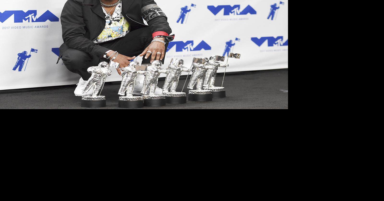 Rapper Kendrick Lamar turns in half-baked halftime show | Columnists ...