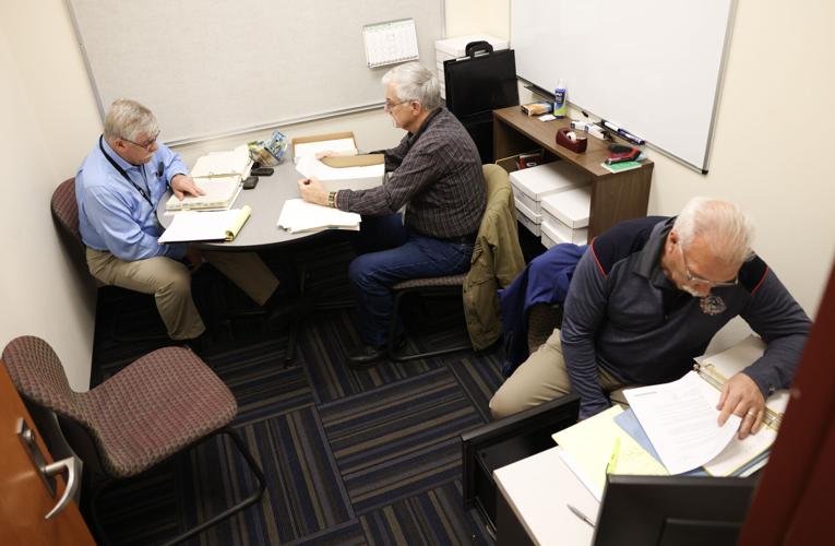 Police volunteers make renewed effort to solve cold case murders in ...