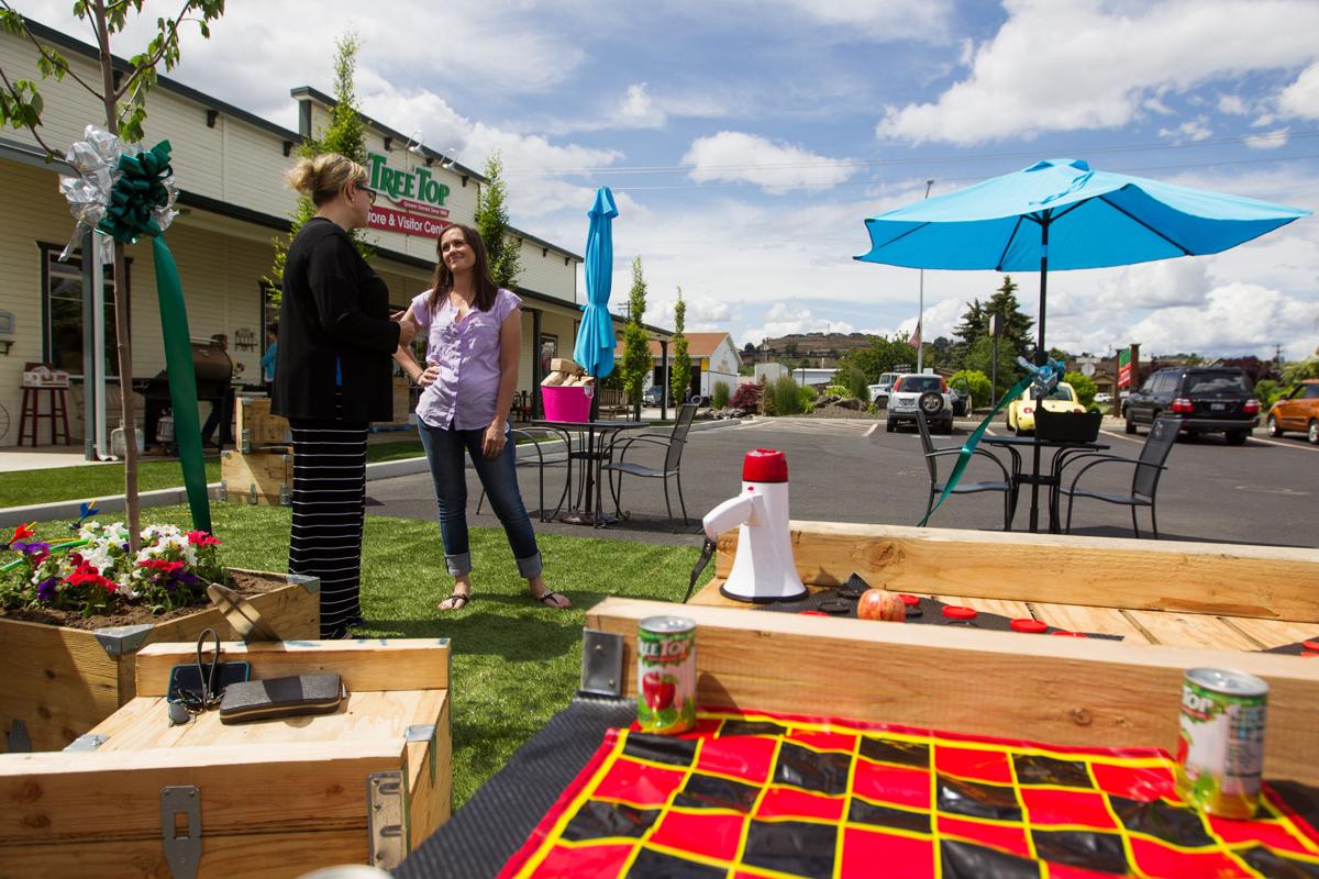 Selah Downtown Association planning to put additional mini-parks ...