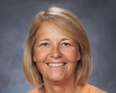 Cottonwood teacher honored for showing kids the ropes | Local ...