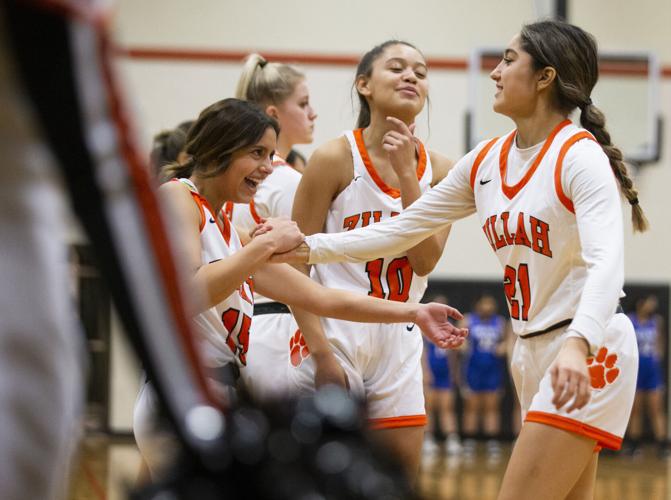 PHOTOS: Zillah hosts Kiona-Benton in first round of district playoffs ...