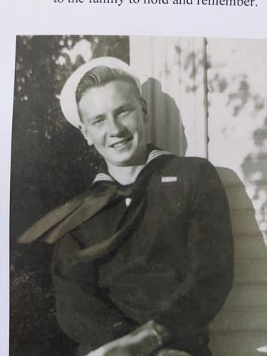 Kenneth T. Gustafson, U.S. Navy | | yakimaherald.com