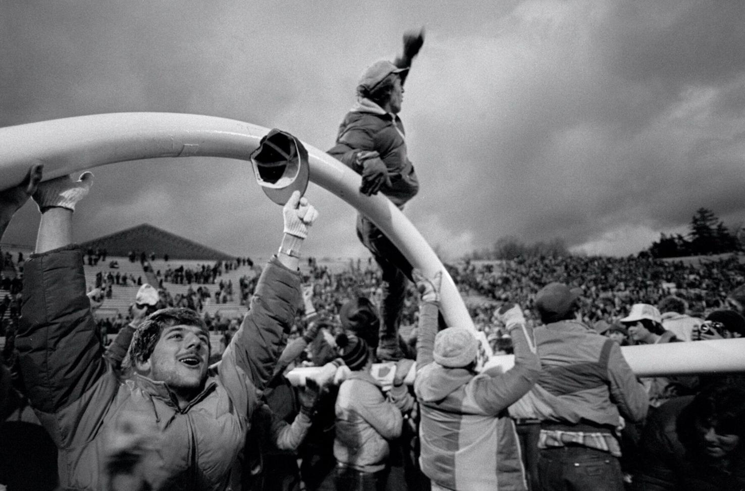 Before Apple Cup 2025, look back at 5 memorable UW-WSU contests in ...