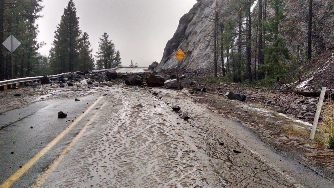 U.S. 12 shut down, WSDOT warns of "extended closure" | Local ...