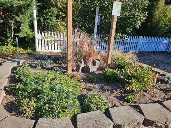 Yakima County Master Gardeners: Heritage Gardens certified at Master ...