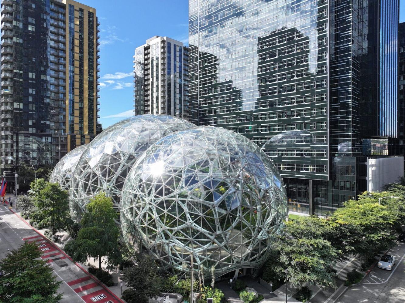 Amazon wrestles No. 1 spot away from Walmart on Fortune 500 list ...