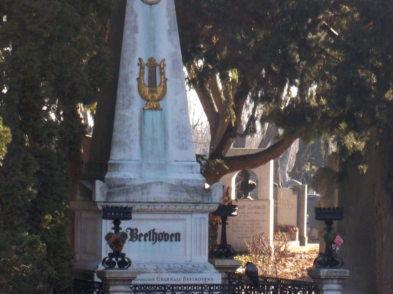 beethoven gravestone