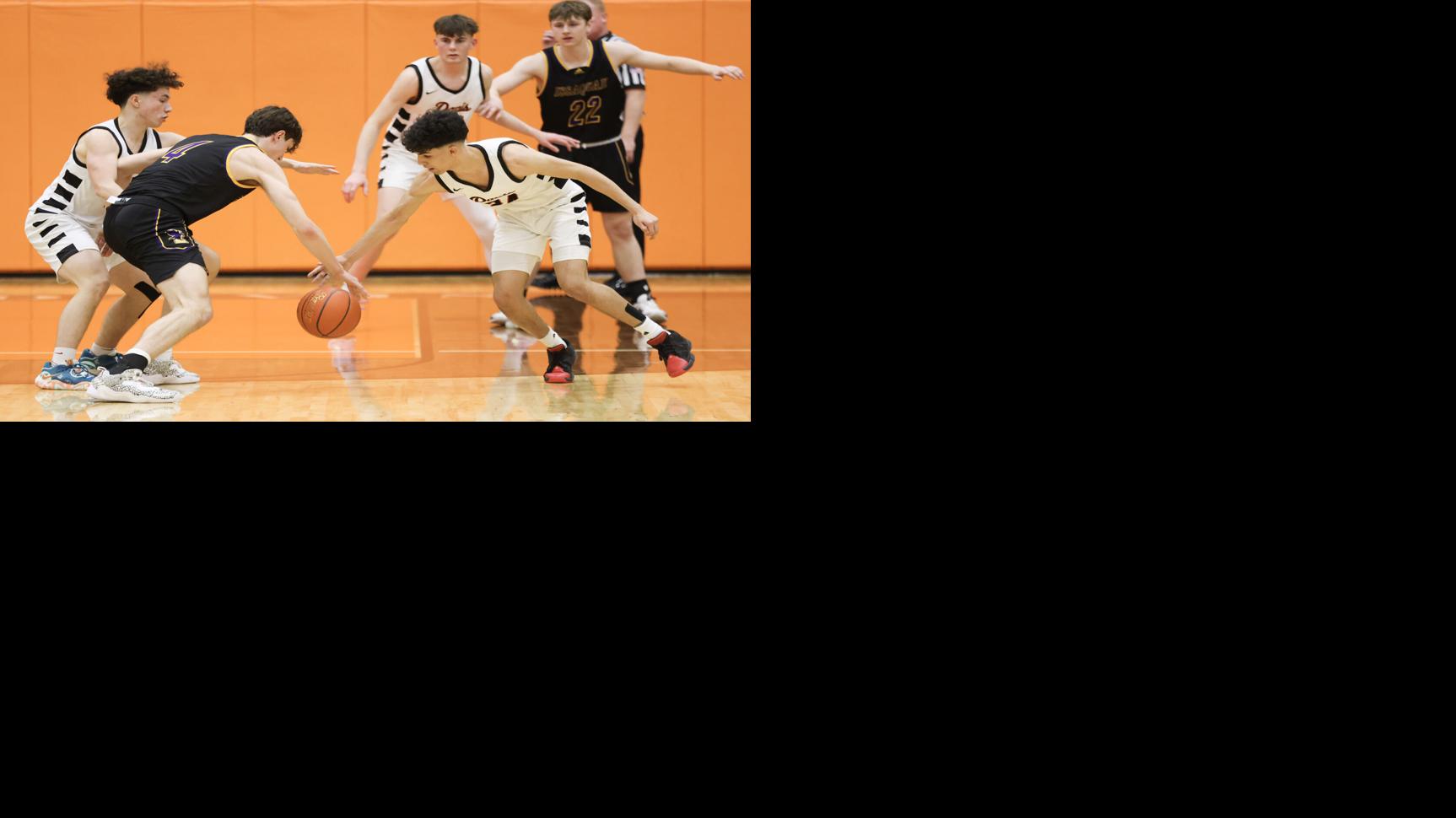 Davis boys run off with 66-32 win over Issaquah to open state ...