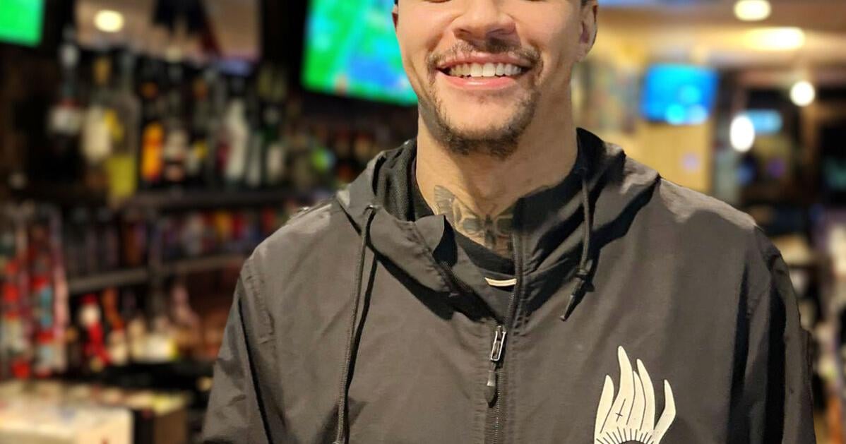 HOT POUR: Bartender of the Week — Sterling Smith | Food & Drink ...