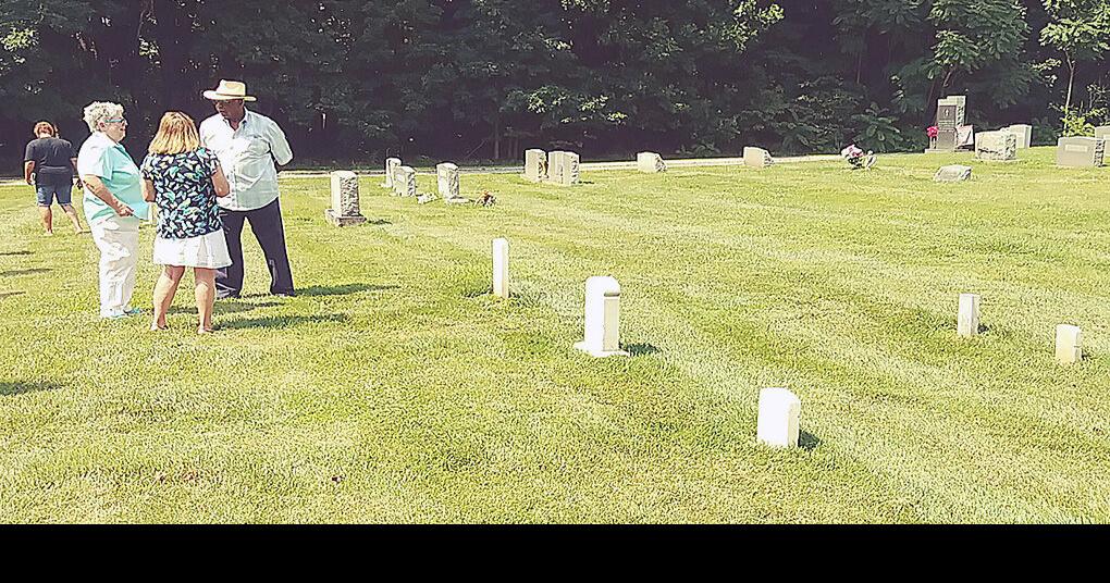 Quakers honor Black burial ground | Jamestown News | yesweekly.com