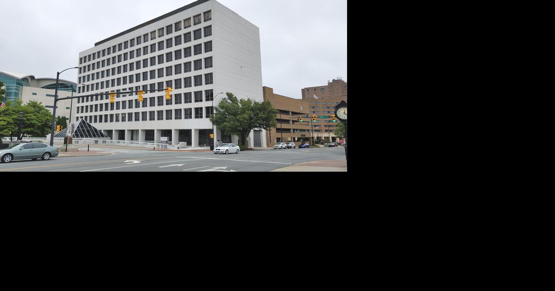 FORMER “SHOWPLACE WEST” BUILDING UNDER CONTRACT | Business | yesweekly.com