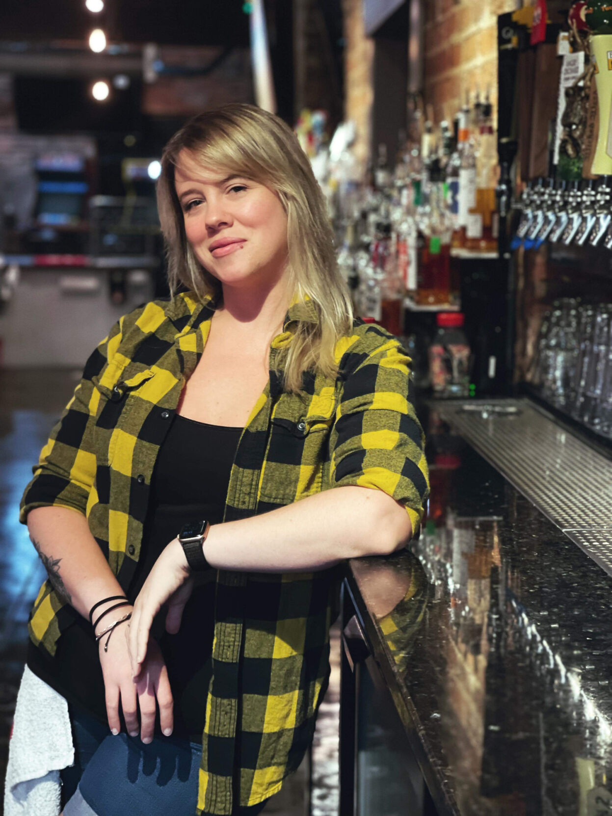 HOT POUR: Bartender of the Week — Candi Fowler | Food & Drink | yesweekly.com