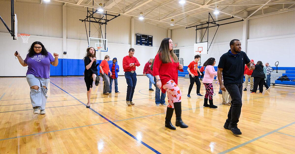 HPU Students Co-Host Special Pops Valentine’s Dance for People with ...