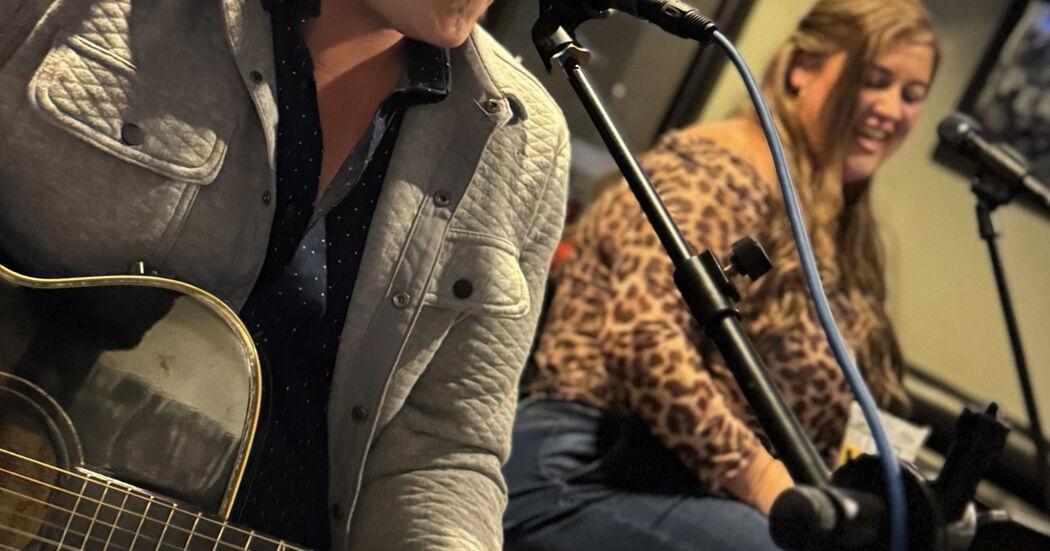 Lockwood Tavern 2 Year Anniversary featuring Megan Doss & Dustin Bryant ...