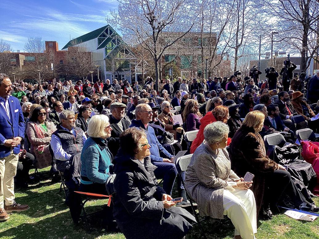 Statue erected to honor “real-life superheroes” Shirley and Justice ...