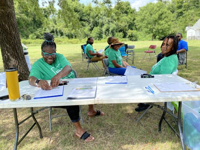 Failed Bulk trash pick-up turns neighborhood into an unwanted landfill ...