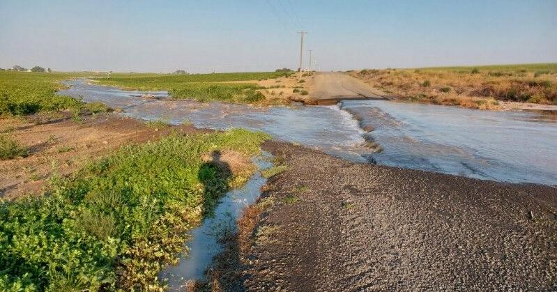 Irrigation Canal Breaks Near Moses Lake | Columbia Basin ...