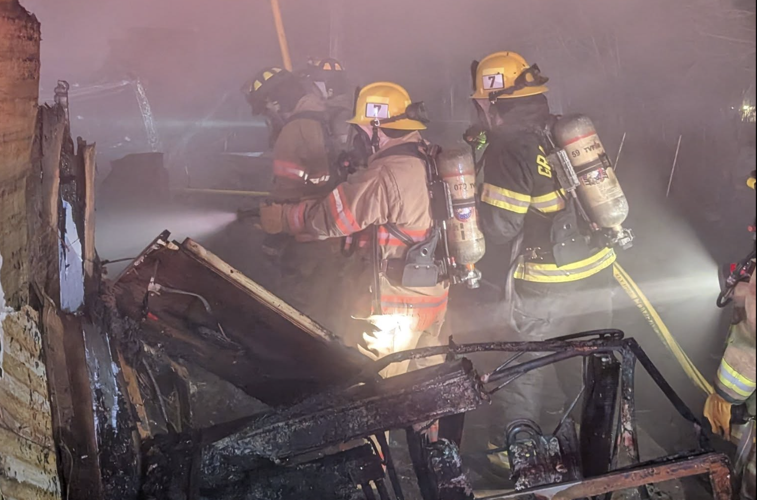 Candle near propane ignites motorhome in Soap Lake | Columbia Basin ...