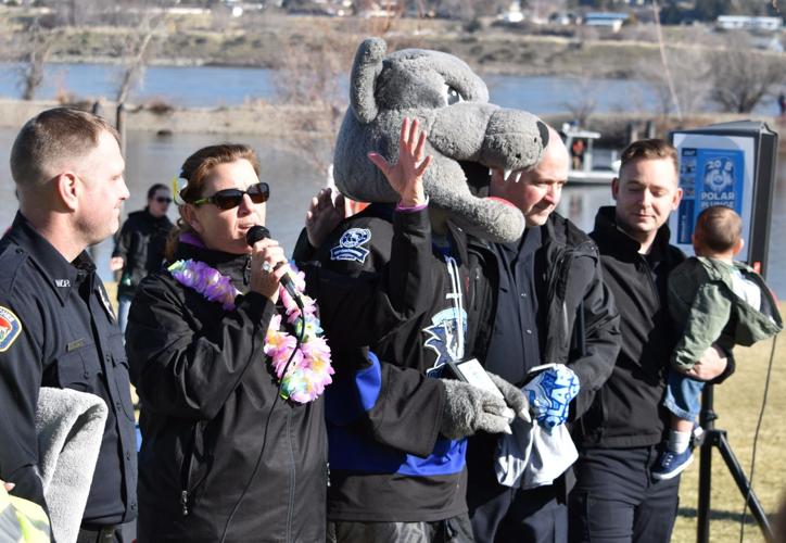 Wenatchee Police Department hold Polar Plunge | Wenatchee ...