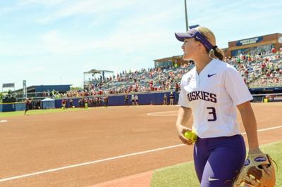 University of Washington softball needs a win tonight to keep finals ...