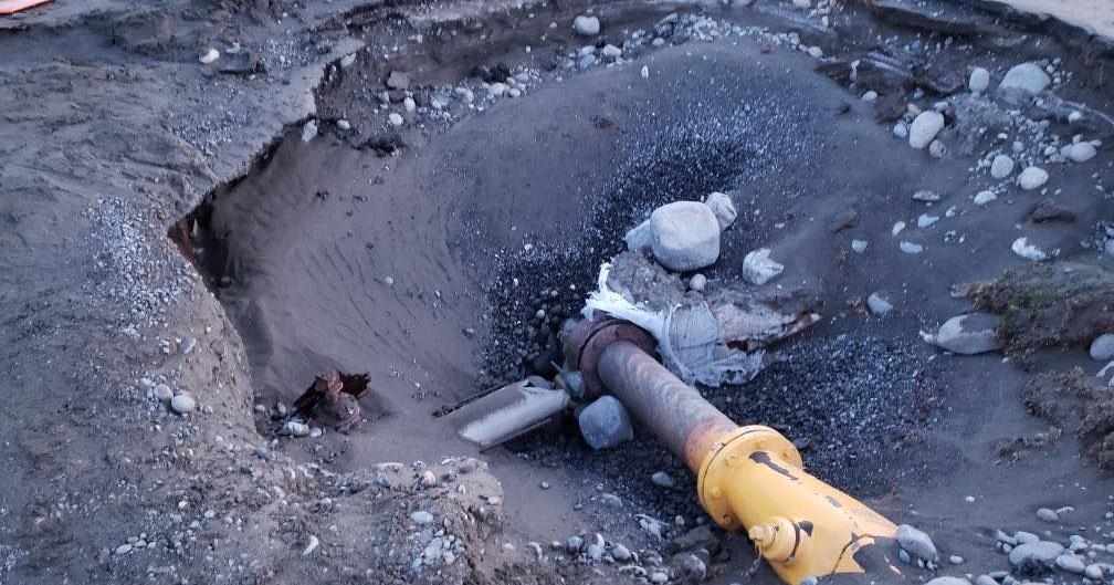 Broken fire hydrant the likely cause of early Monday morning water main ...