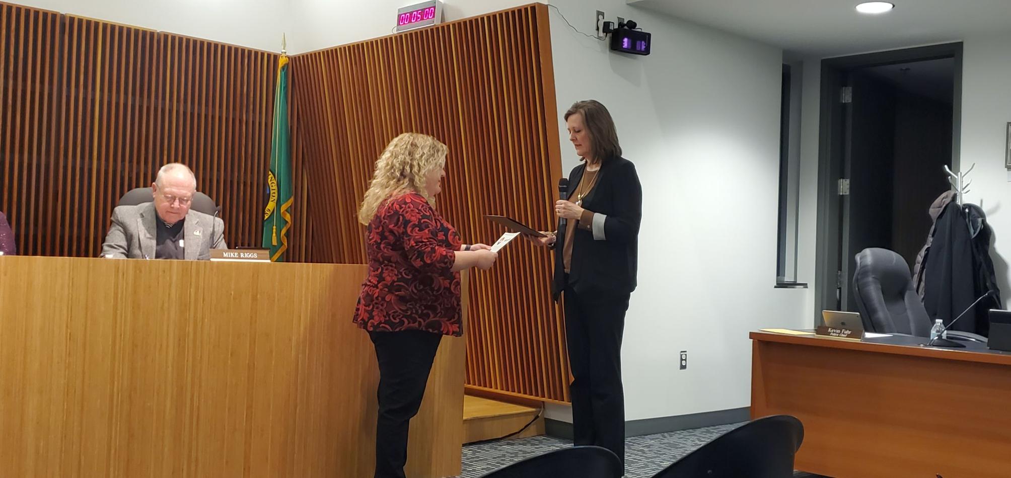 Allison Williams sworn in as Moses Lake's first female city manager ...