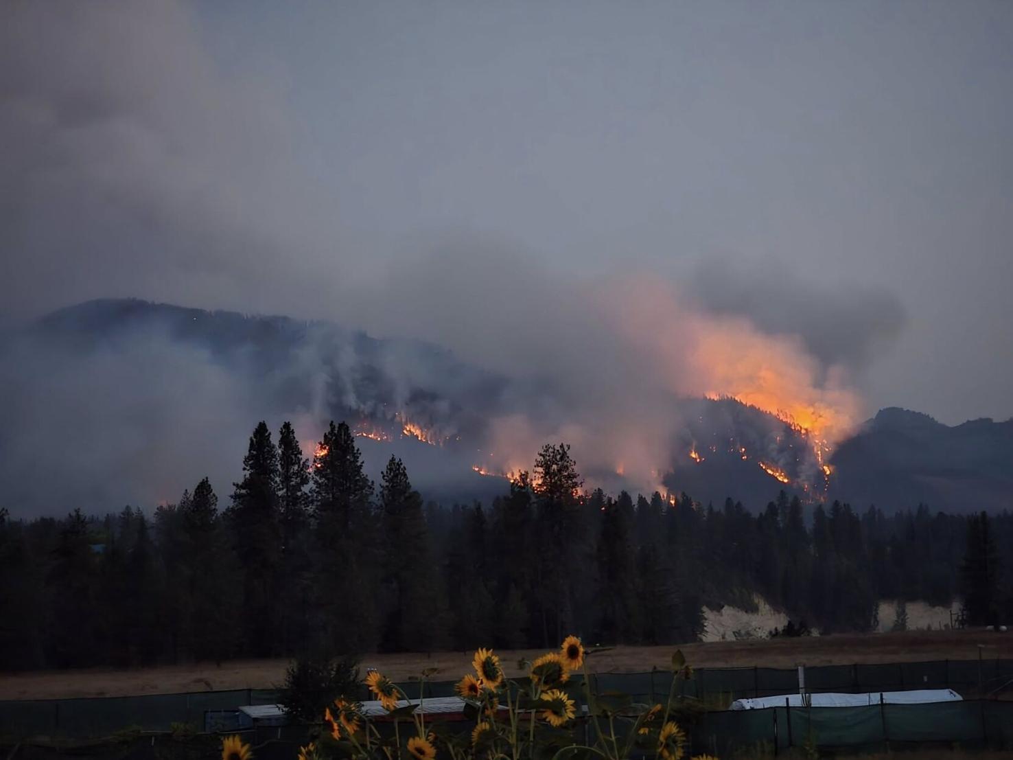 Lower Sugarloaf Fire Grows to 7,781 Acres, Threatens Homes | Columbia ...