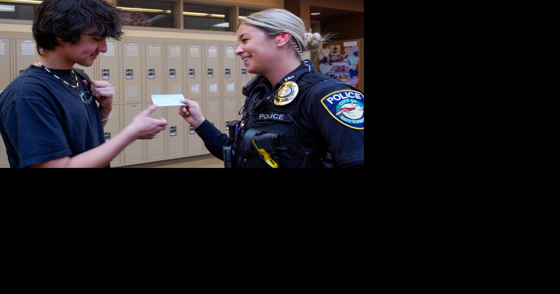 Officer Ivy Jacobsen's Hero Was Her School Resource Officer, Now She ...