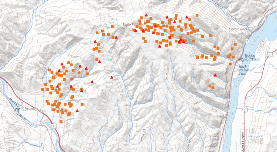 11,000-acre Apple Fire forms crescent-shaped fire path to the east ...