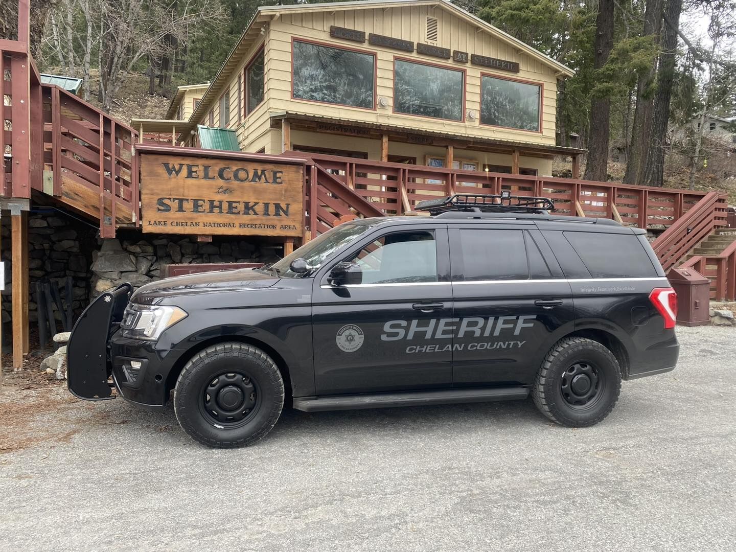 Chelan Co. Sheriff puts patrol car in Stehekin after 20 yrs | Columbia ...