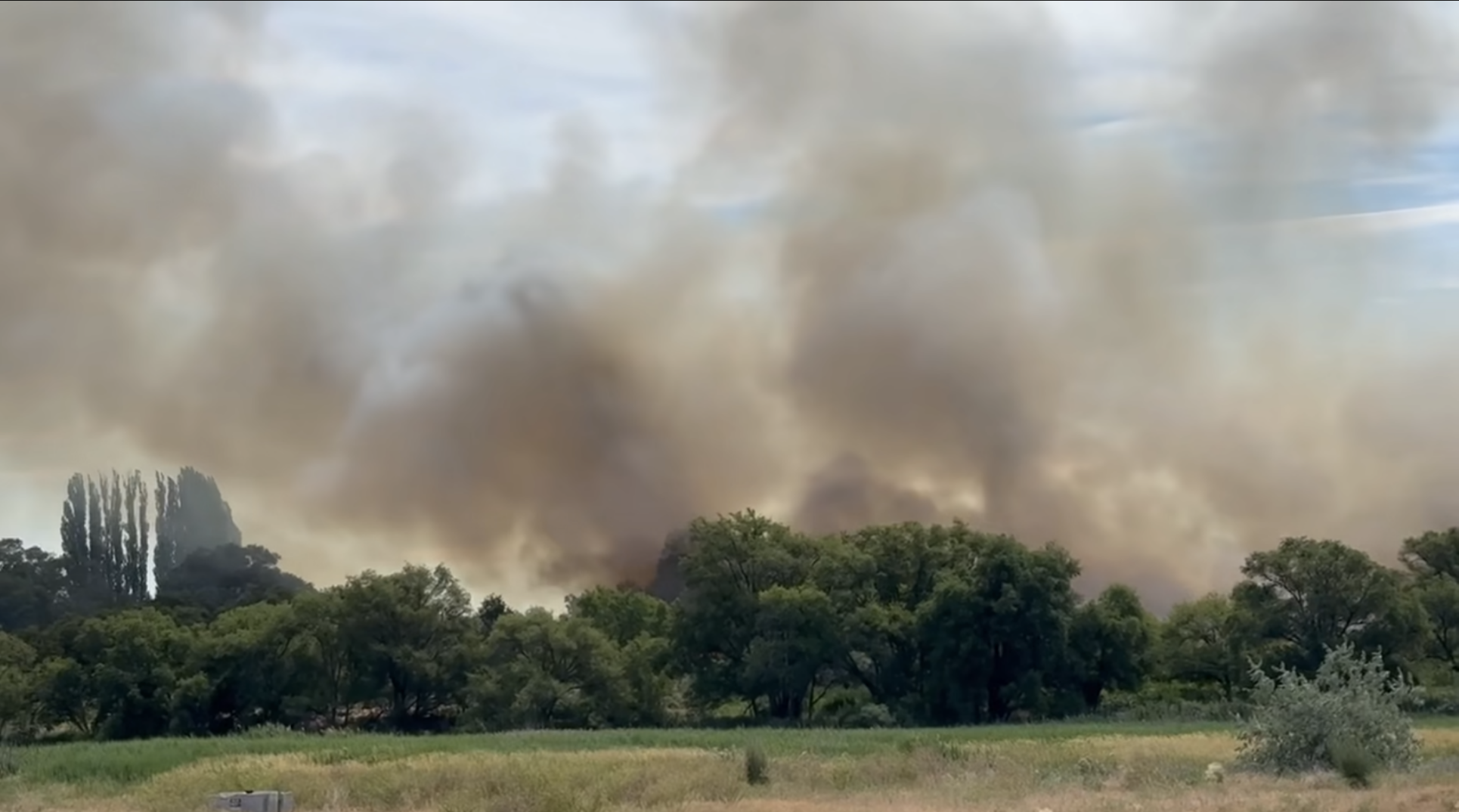 Brush fire burns five acres next to cinema in Moses Lake | Columbia ...