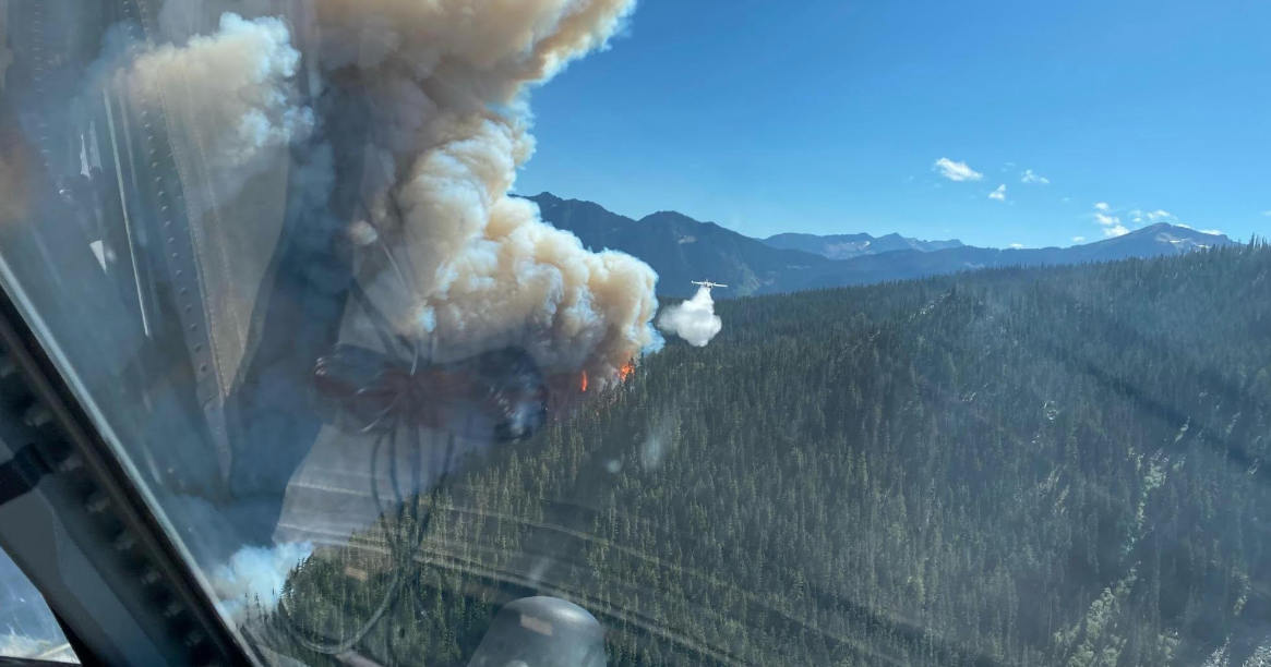 Evacuations remain for White River Fire burning in Okanogan-Wenatchee ...