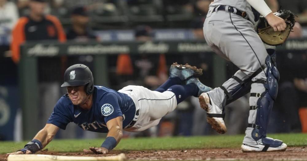 Mariners to start playoffs on road, Haggerty hurts leg | Columbia Basin ...