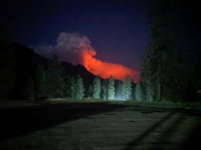 Williams Flats Fire grows to 34,000 acres; Level 3 evacuations in place ...