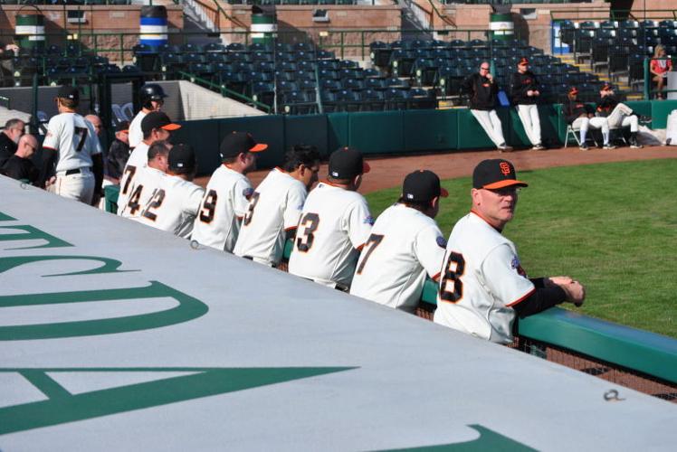 Columbia Basin baseball fans get chance to go pro at fantasy camp ...