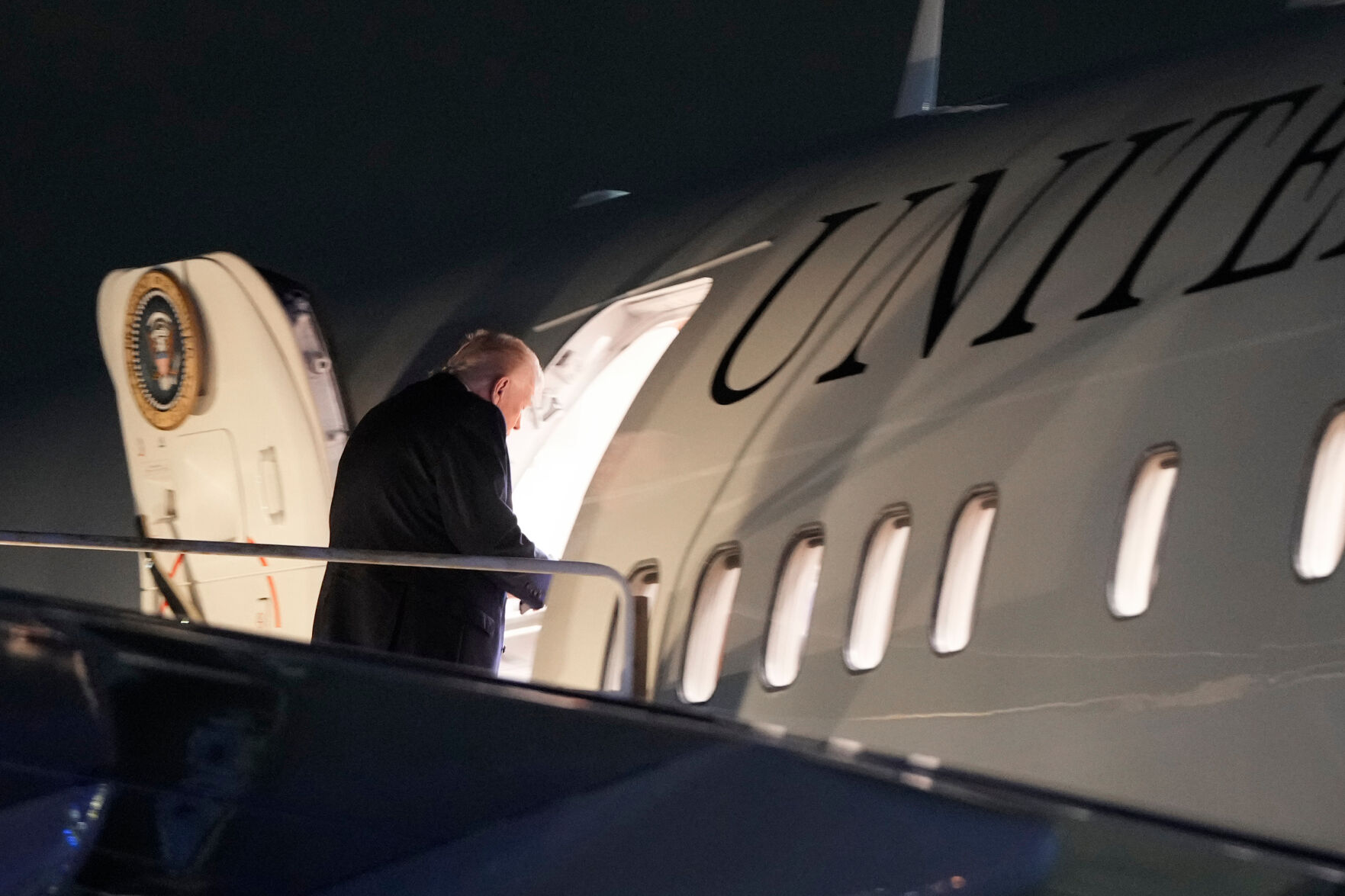 Trump 'inclined' to keep ExxonMobil out of Venezuela after CEO response ...