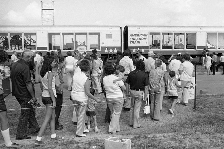 How Americans celebrated the bicentennial — with fireworks, a Freedom ...