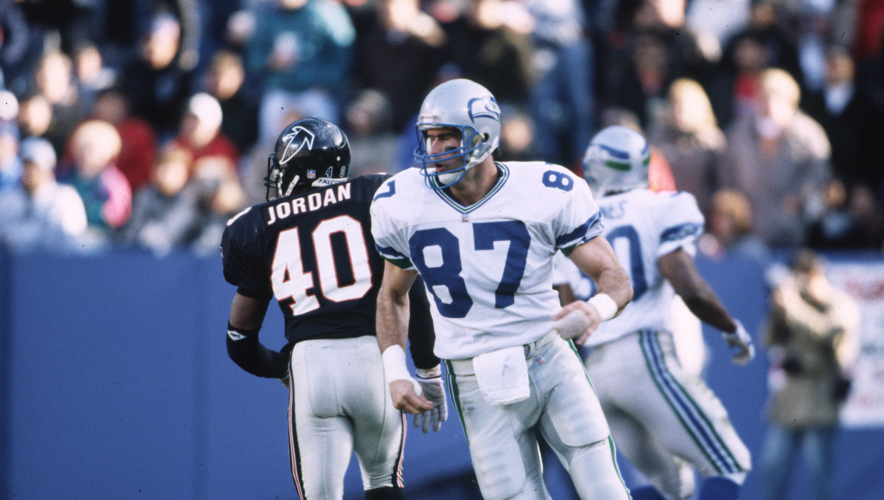 Former NFL player and head coach donates to North Mason High School ...