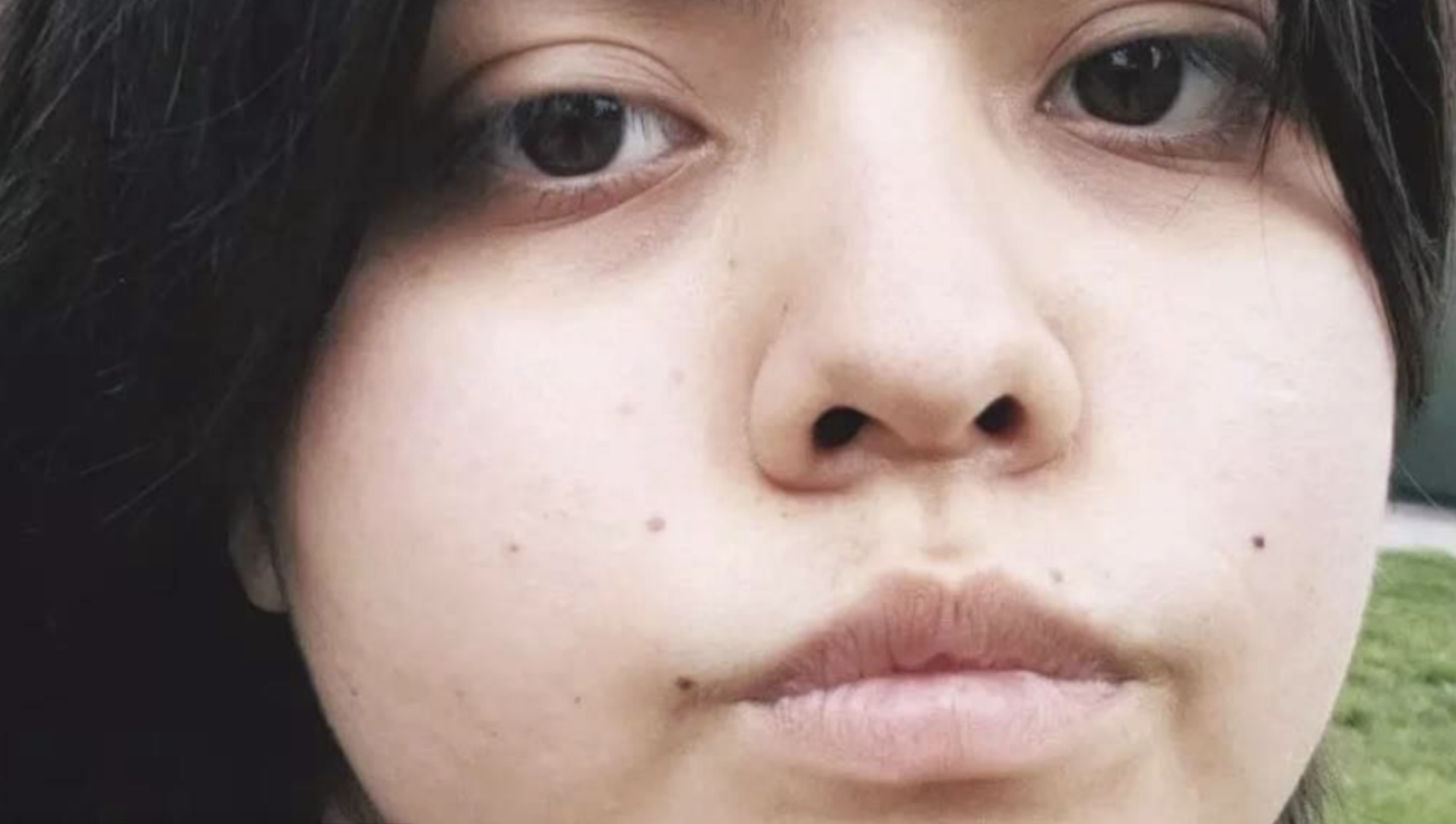 No binaria, indígena, latina... La familia de Esmeralda "Kit" Mora se ...