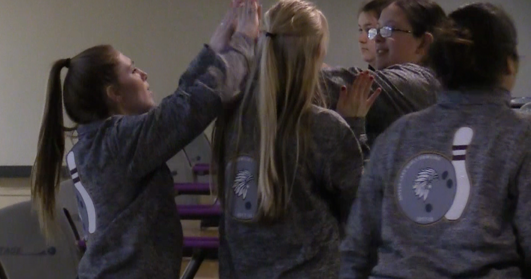 Moses Lake bowling hangs on in double-header to advance to districts ...