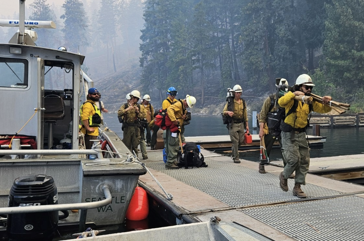 Firefighters Protecting of Stehekin from Pioneer Fire | Columbia Basin ...