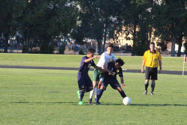 Quincy soccer continues winning streak in blowout against Wapato ...