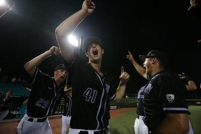 University of Washington baseball takes first game of super regionals ...