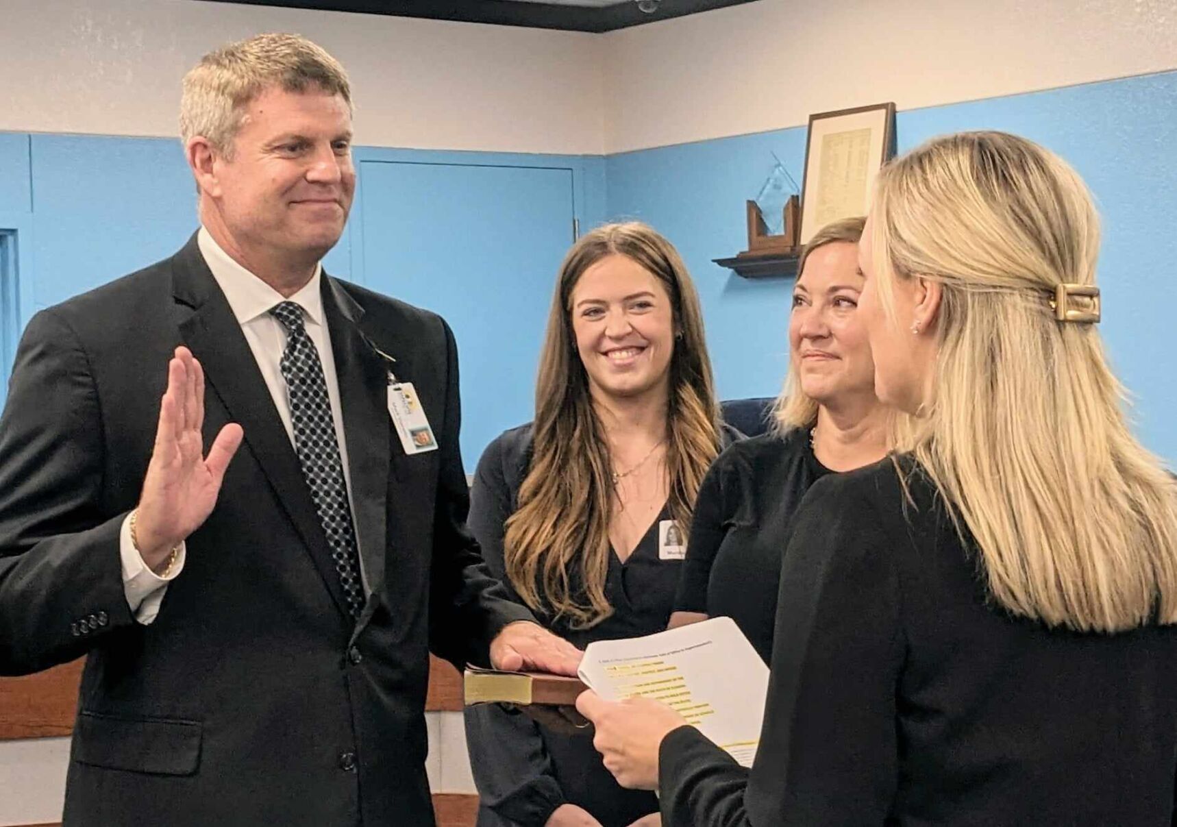 New Charlotte superintendent sworn in | Port Charlotte News | yoursun.com